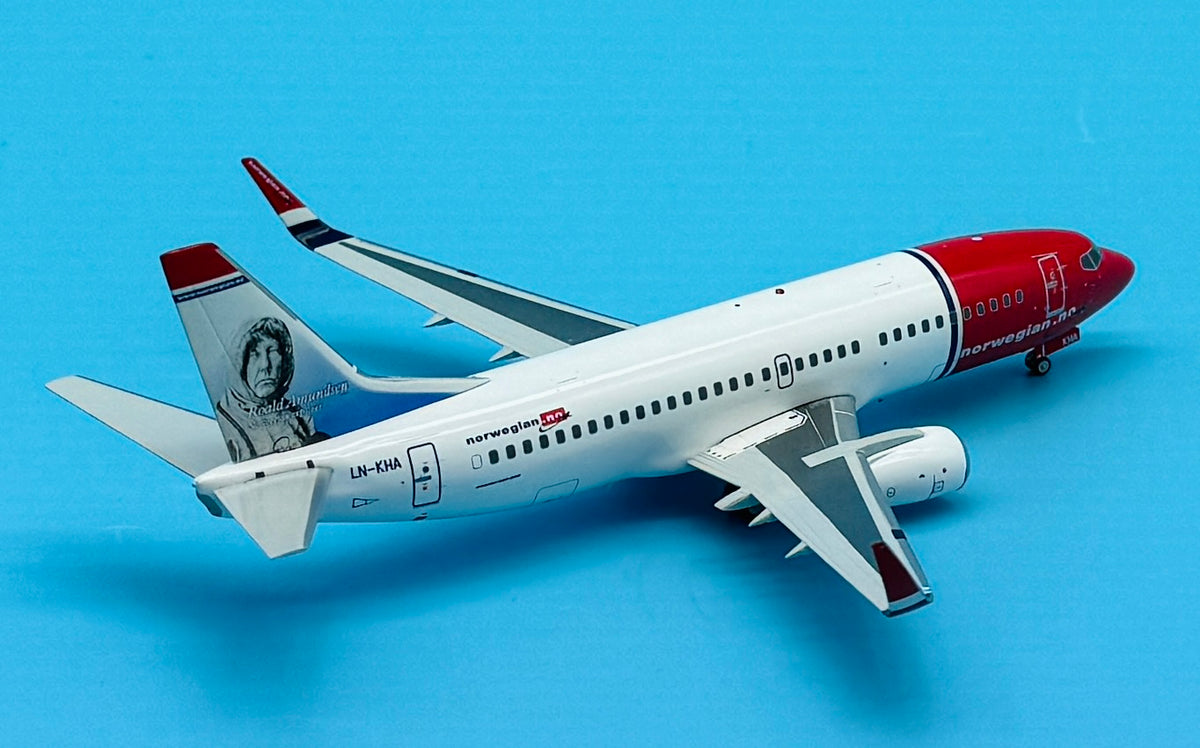 JC Wings 1/200 Norwegian Air Shuttle Boeing 737-300 Roald Amundsen LN ...