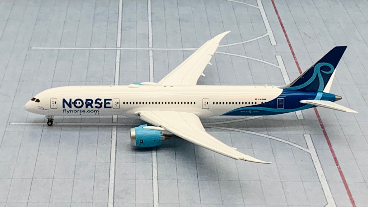 JC Wings 1/400 Norse Atlantic Airways Boeing 787-9 LN-FNB flaps down ...
