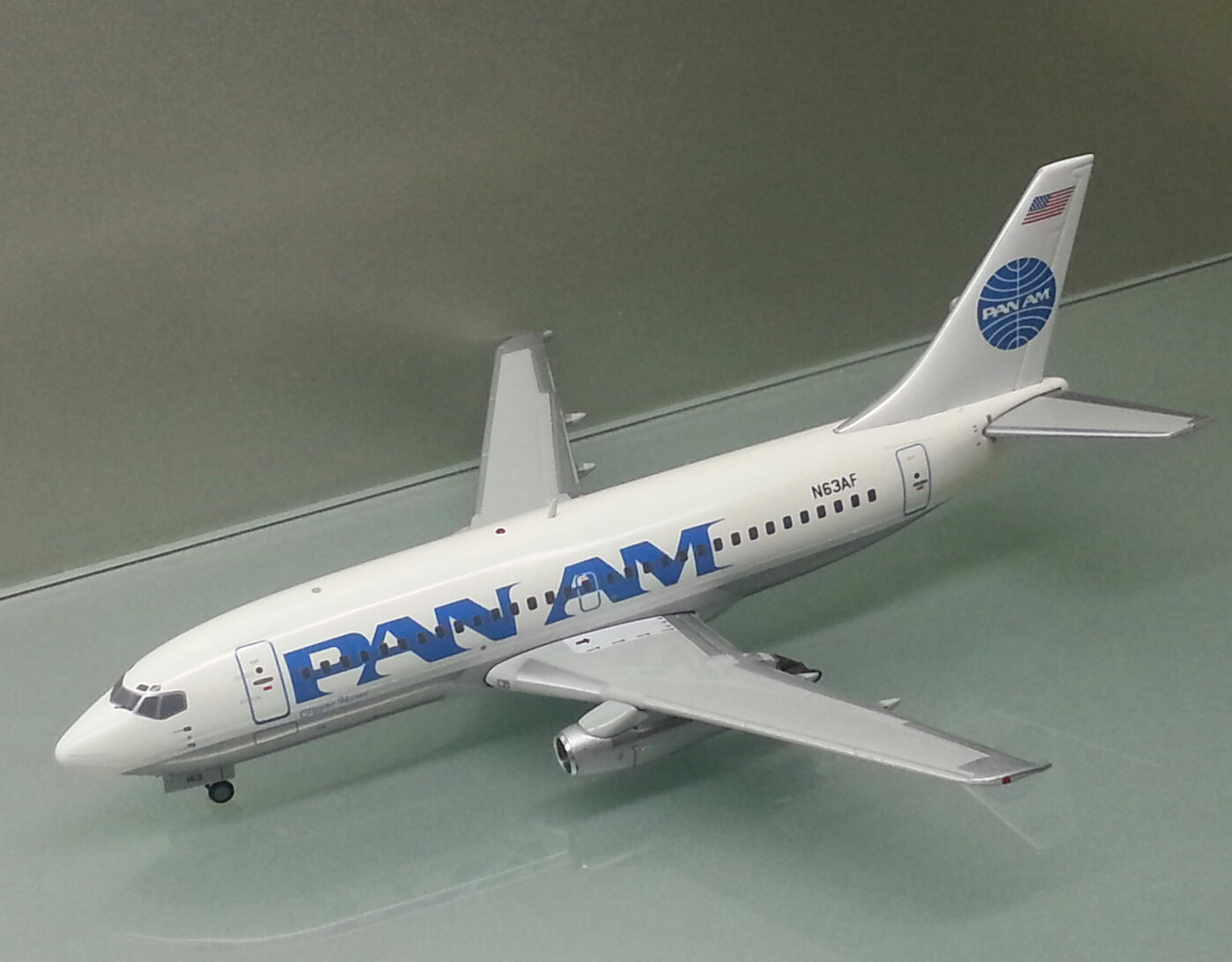 JC Wings Blue Box 1/200 Pan Am American Boeing 737-200 N63AF – First ...