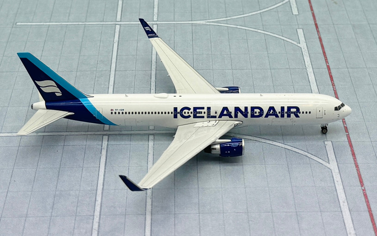 Phoenix 1/400 Icelandair Boeing 767-300ER Boreal Blue TF-ISW – First ...