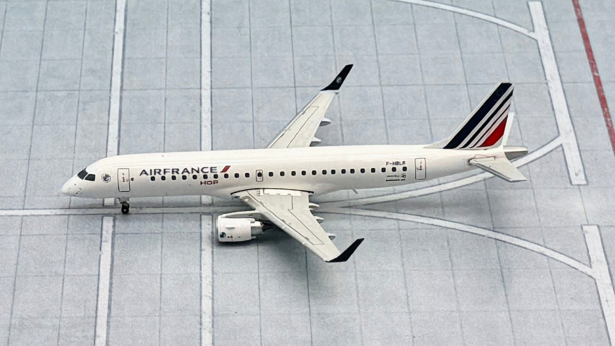 Gemini Jets 1/400 Air France Embraer ERJ-190 F-HBLR – First Class ...