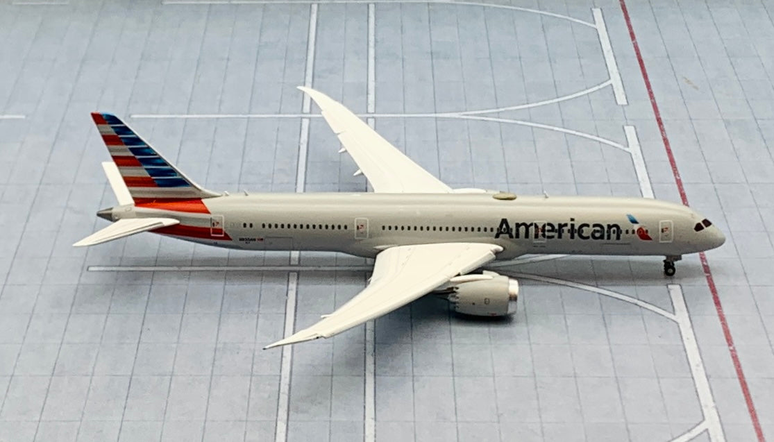 Gemini Jets 1/400 American Airlines Boeing 787-9 N835AN flaps down ...
