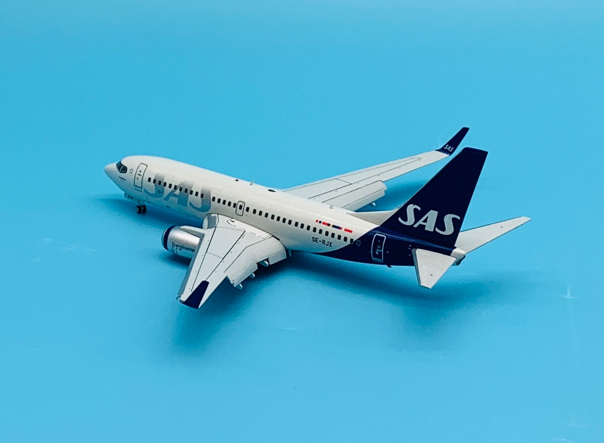 JC Wings 1/200 SAS Scandinavian Airlines Boeing 737-700 SE-RJX flaps d ...