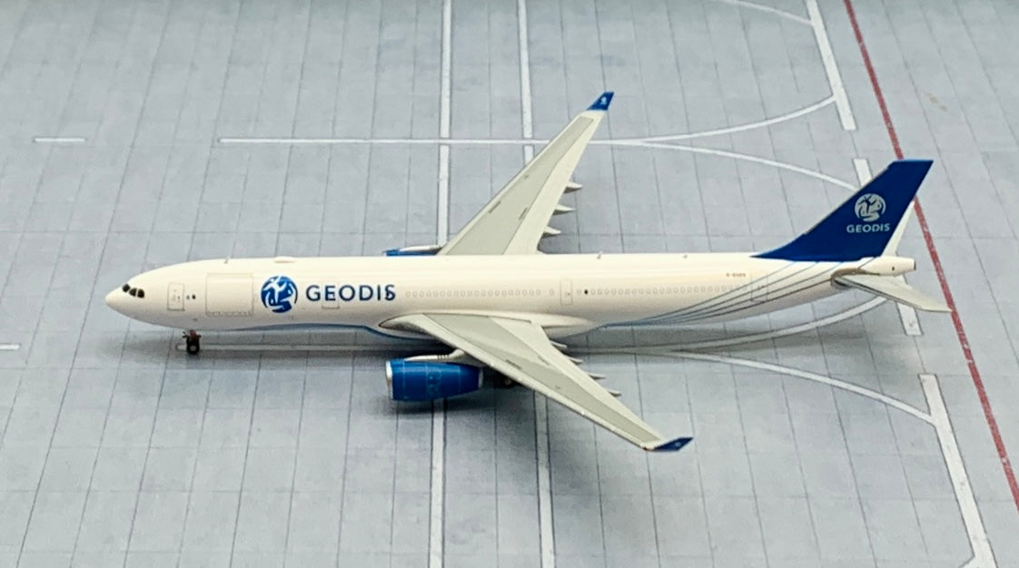 JC Wings 1/400 Titan Airways Airbus A330-300P2F GEODIS G-EODS – First ...
